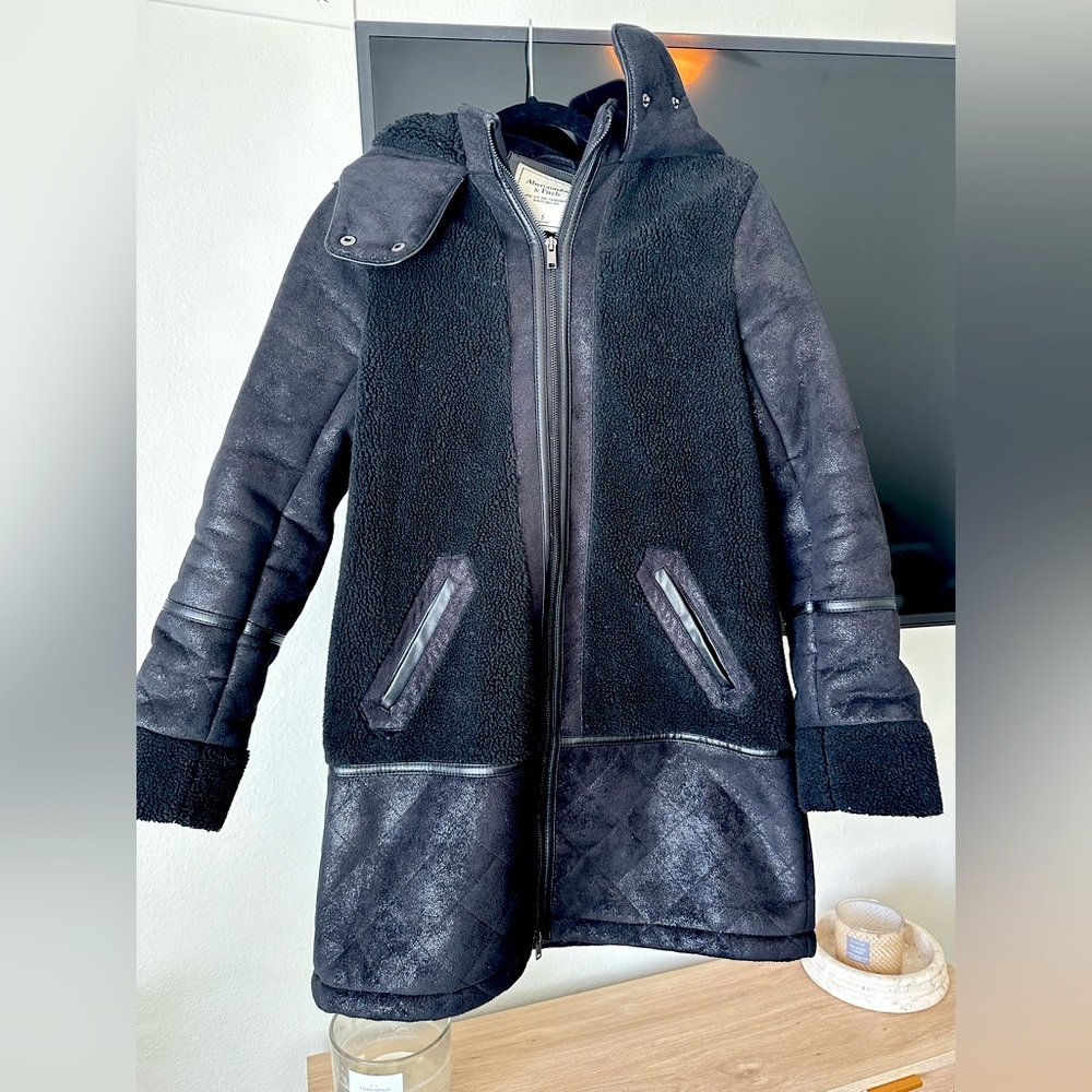 Women’s Black Shearling Winter Coat - Gem